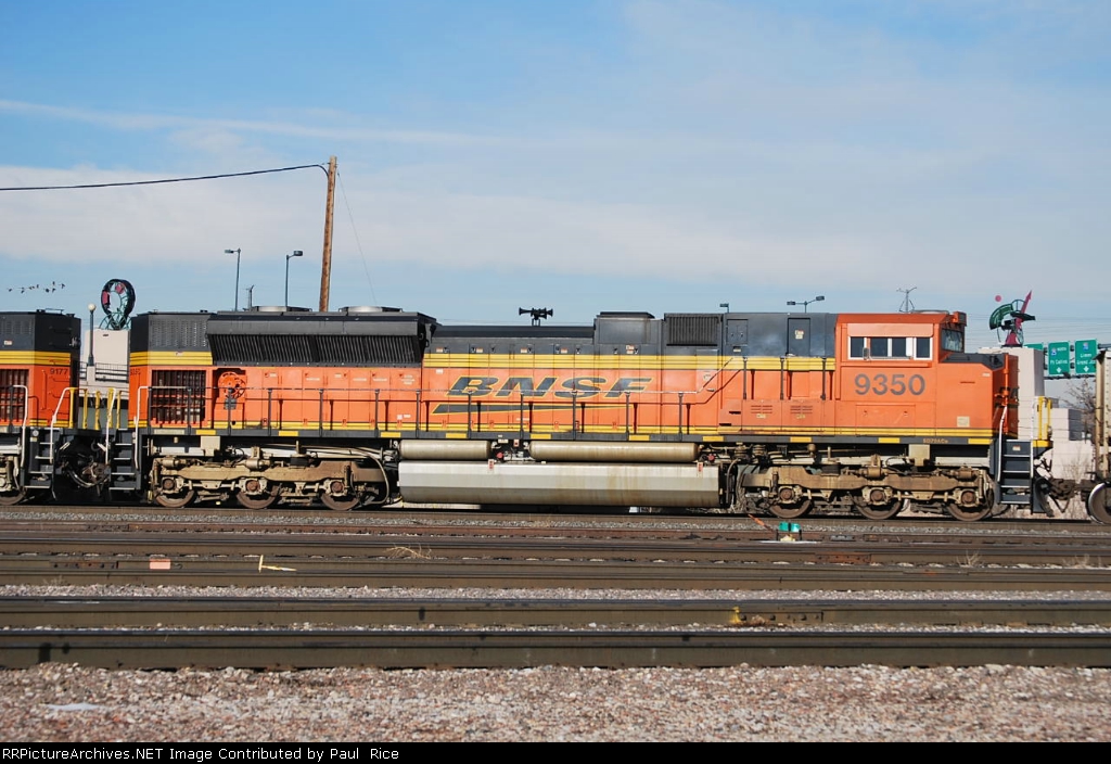 BNSF 9350